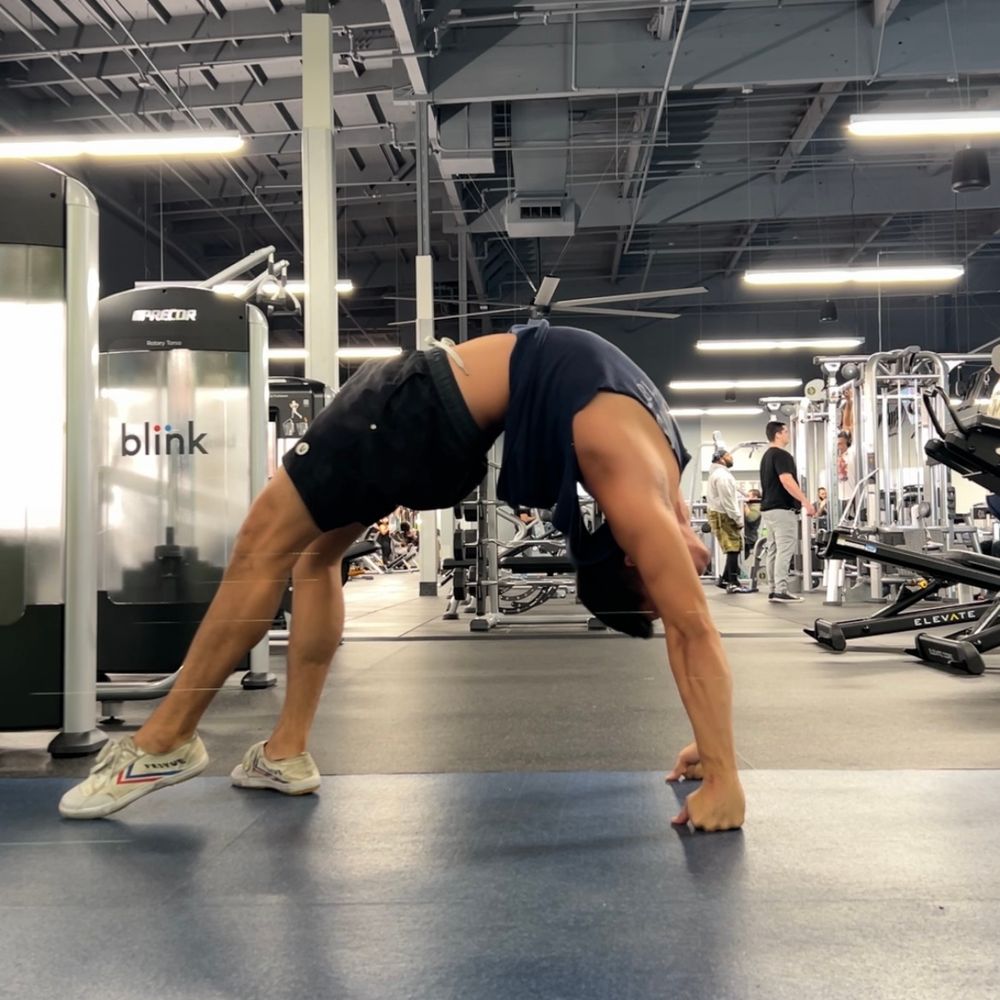 2 Advanced Bridges Variations to Level-Up Your Backbends